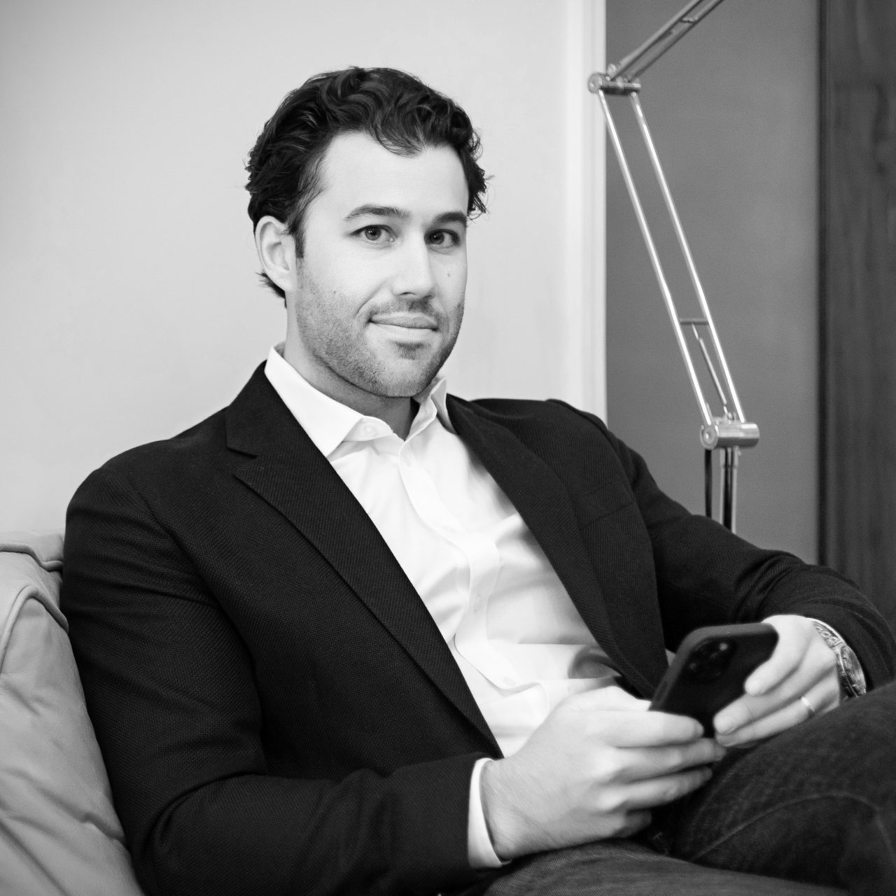 Meeks Realty Group - Find a place to call home.